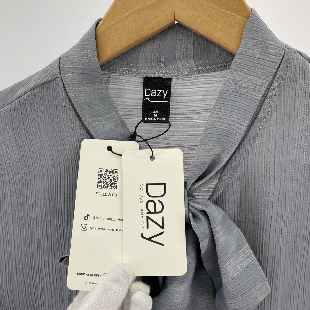 Yahoo!オークション - 美品 DAZY デイジー タグ付き ボウタイデザイン ...