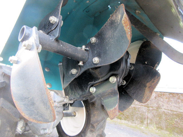 長野県北部より 個人 引き取り限定 クボタ 中古耕運機 TR3500 長野県北部より 個人 引き取り限定 クボタ 中古耕運機 TR3500