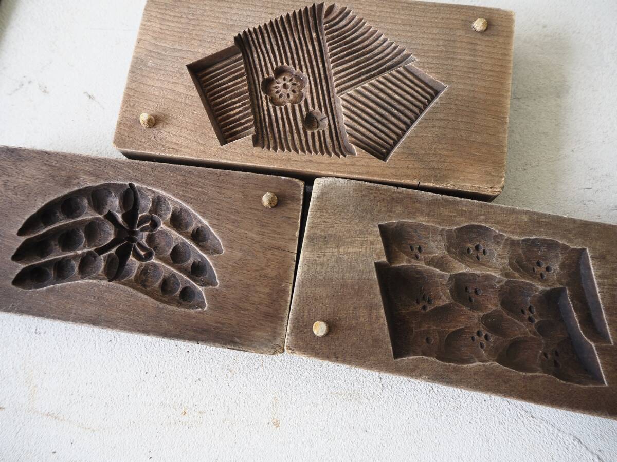 OAN 時代物 菓子型 昆布結び えんどう豆など 3点 木枠 骨董 古美術 古道具 古民藝 古玩 落雁 彫刻 木彫り 和菓子 木型 アンティーク(木工、竹工芸)｜売買されたオークション情報 ...