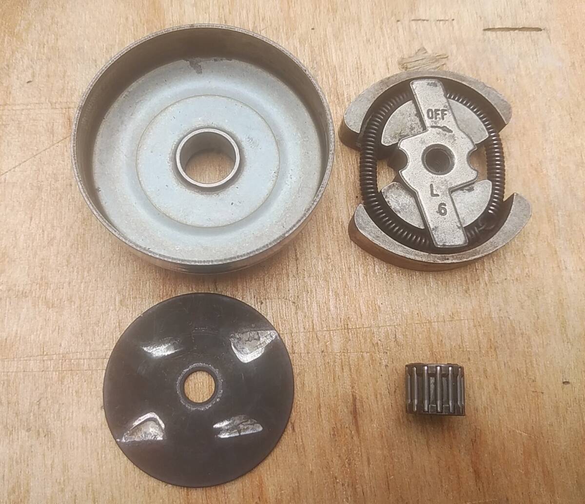 Yahoo!オークション - ハスクバーナ 135e クラッチ回りセット 3/8ピッ...