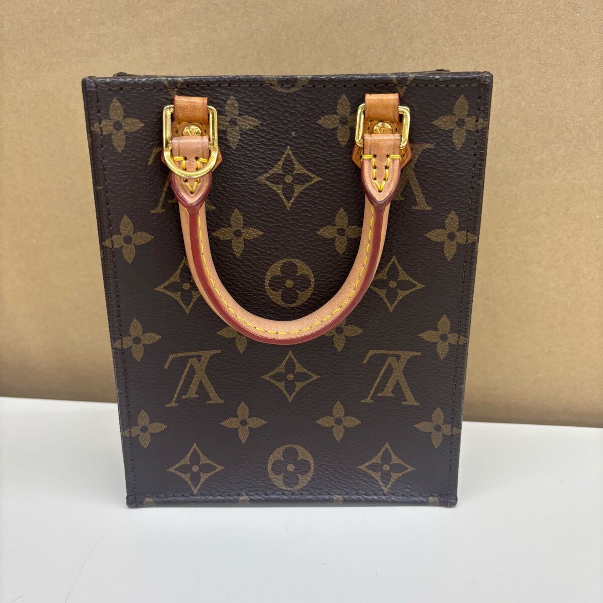 488◎1円スタート◎【美品】 LOUIS VUITTON ルイヴィトン 488◎1円スタート◎【美品】 LOUIS VUITTON ルイヴィトン