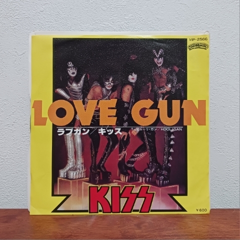 Yahoo!オークション - EP/ キッス KISS「ラブガン / LOVE GUN」