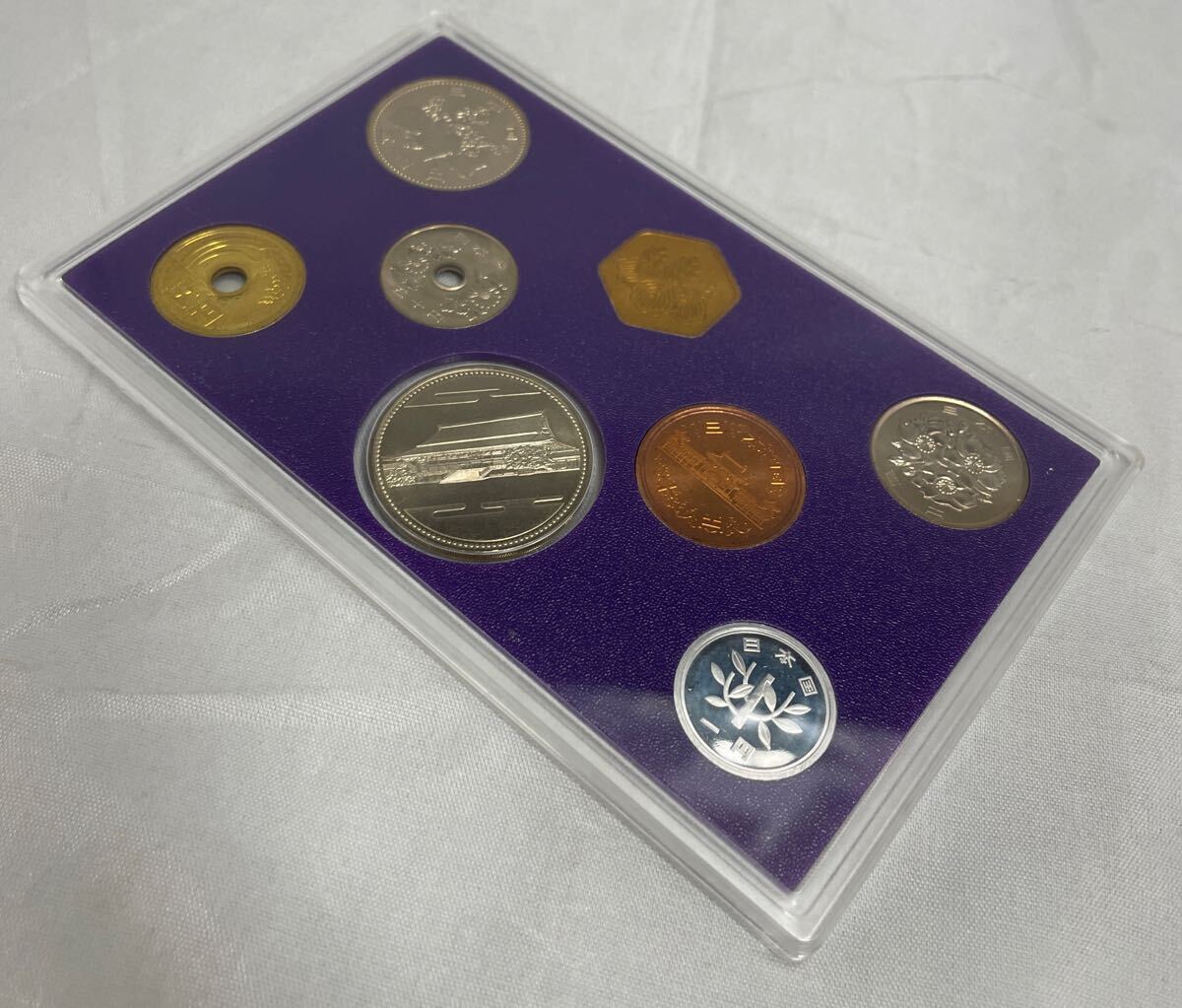 Yahoo!オークション - 【 昭和61年 天皇陛下御在位60年記念白銅貨幣入...