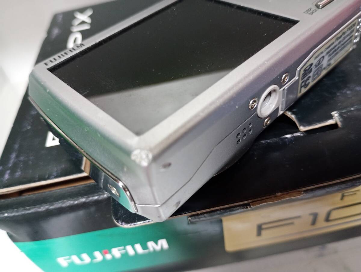 Yahoo!オークション - 4021 FUJIFILM FinePix F100fd