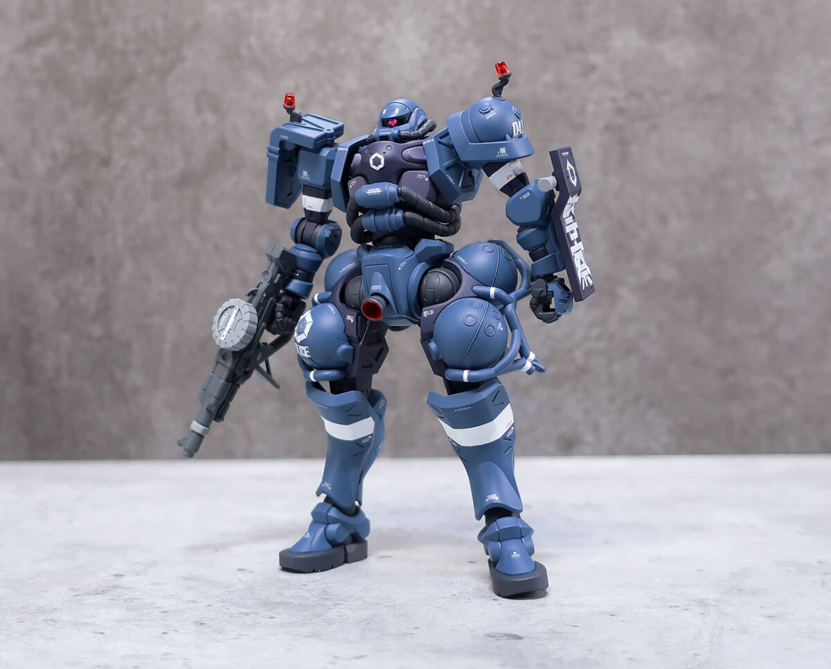 Yahoo!オークション - HG 1/144 軍警ザク 塗装済み完成品 [GQuuuuuuX ...