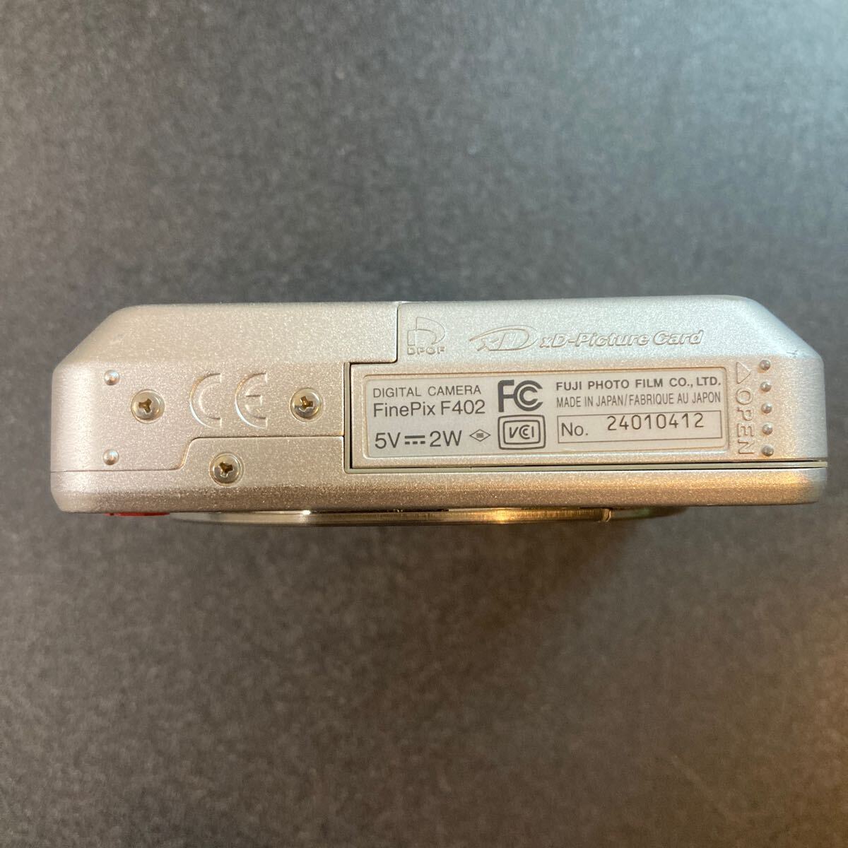 Yahoo!オークション - FUJIFILM FinePix デジカメ F402 管理15