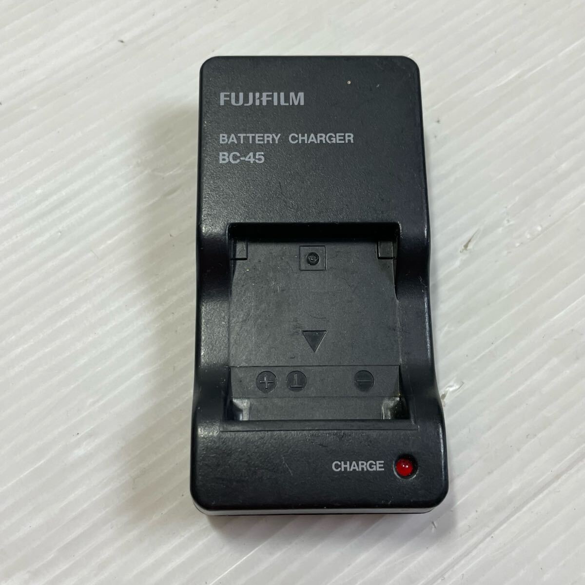 Yahoo!オークション - K49 FUJIFILM 富士フイルム フジフィルム 充電...