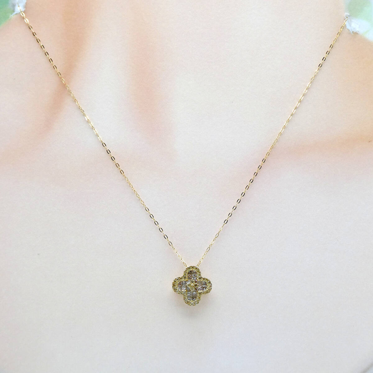 Yahoo!オークション - ネックレス K18 ダイヤモンド0.70ct クローバー...