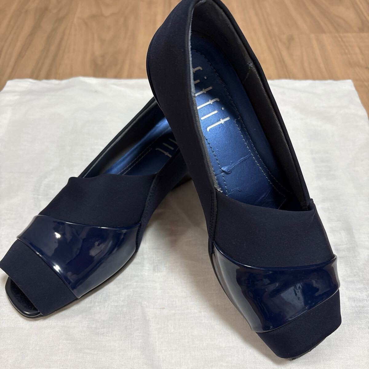 Yahoo!オークション - 送料無料 fitfit 23.0cm パンプス オーブントゥ...