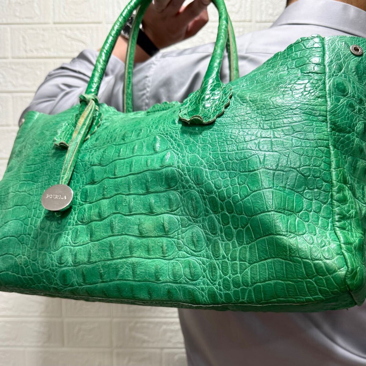 Yahoo!オークション - 美品/希少色 フルラ FURLA A4収納 クロコダイル...