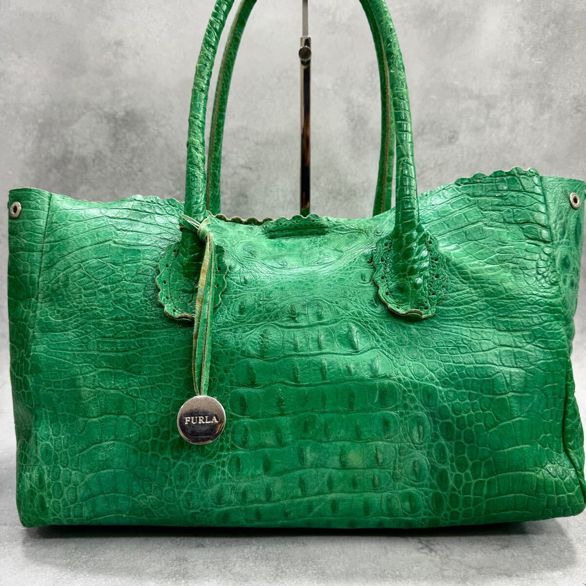 Yahoo!オークション - 美品/希少色 フルラ FURLA A4収納 クロコダイル...