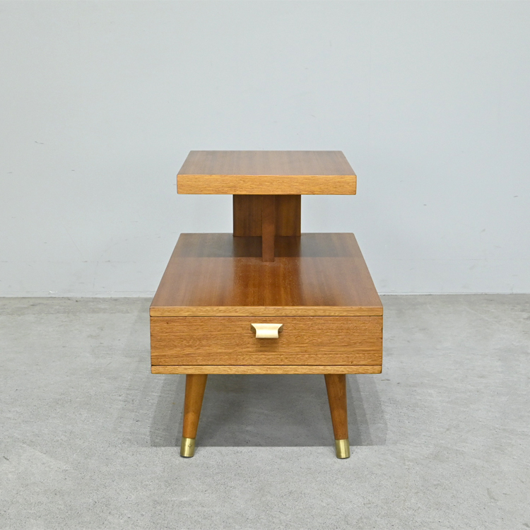 50年代ヴィンテージ アメリカ Barzilay Furniture マホガニー材×真鍮 2段のサイドテーブル/ミッドセンチュリー Lane PFS アクメ イームズ(イームズ)｜売買された ...