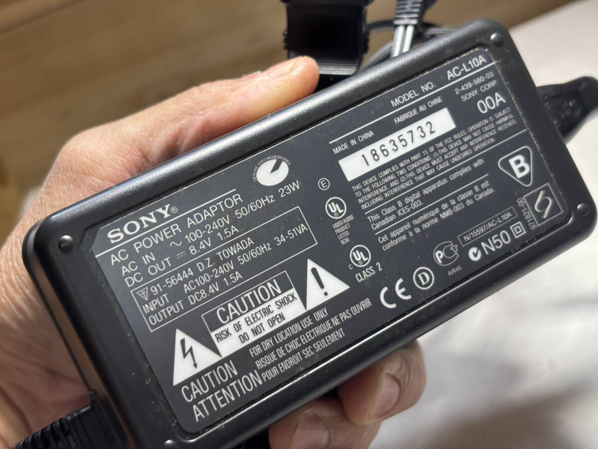 Yahoo!オークション - 15776) SONY AC-L10A