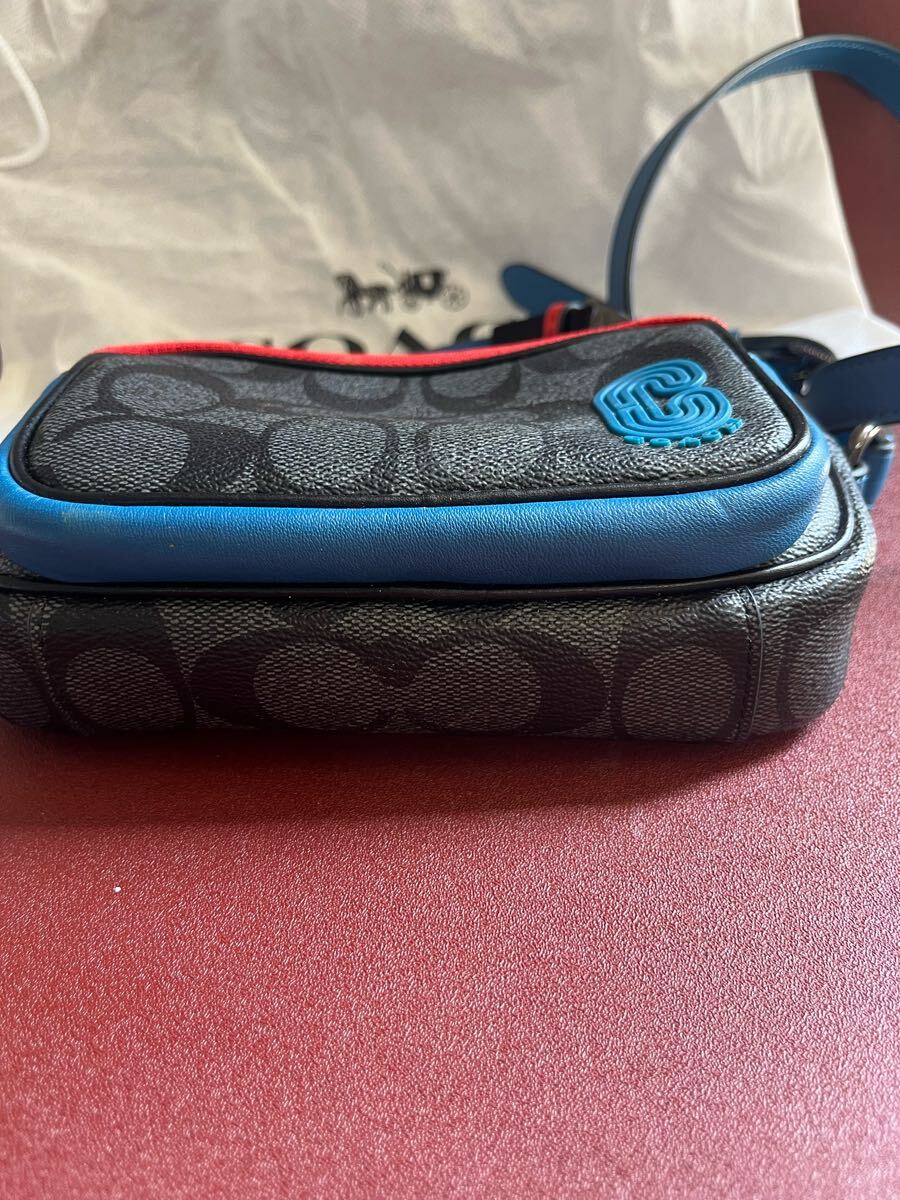 Yahoo!オークション - COACH コーチ D2061-1214 Cロゴ ブラック シグネ...