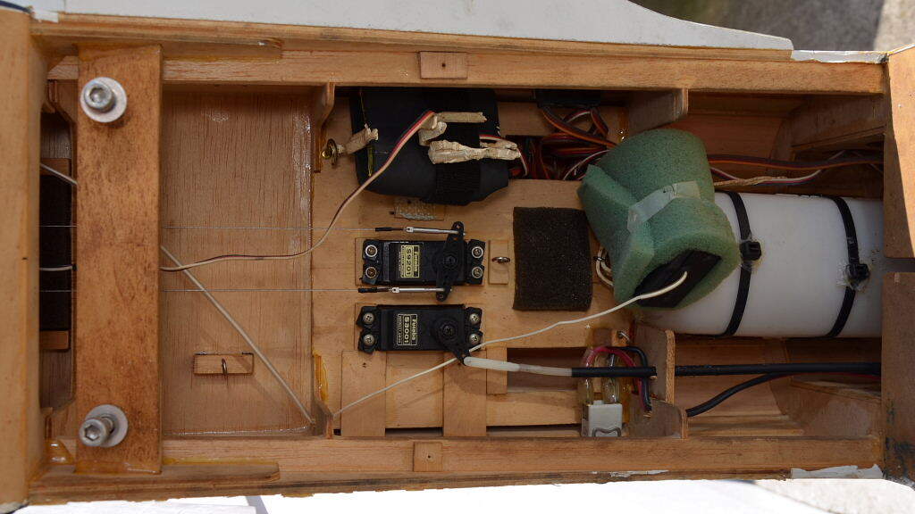 Yahoo!オークション - お引取り限定・スホーイ・Su－31M