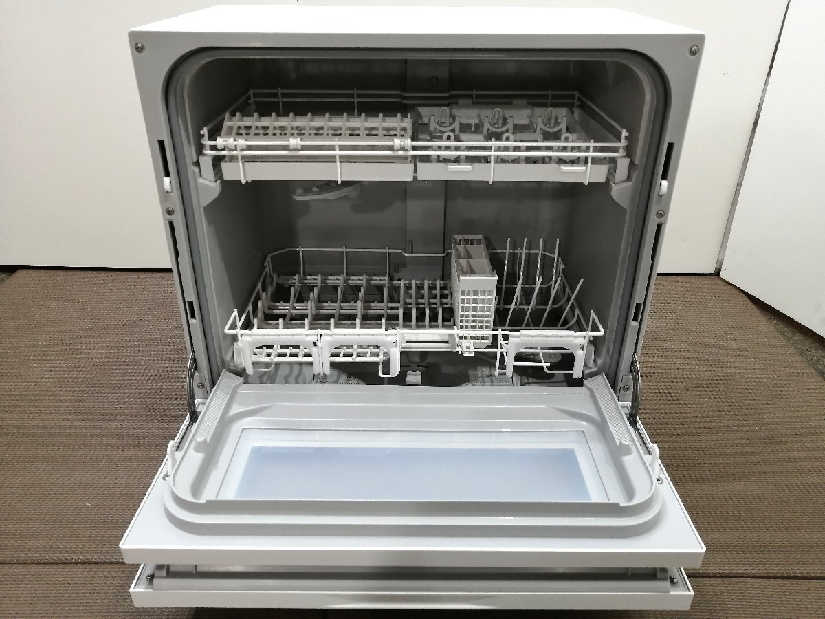 24年製 5人分 食洗機 Panasonic 食器洗い乾燥機 NP-TH5-S 40点 ファミリー ストリーム除菌 洗浄 AIエコナビ 節水 ボトルホルダー 1円(食器洗い乾燥機)｜売買された ...
