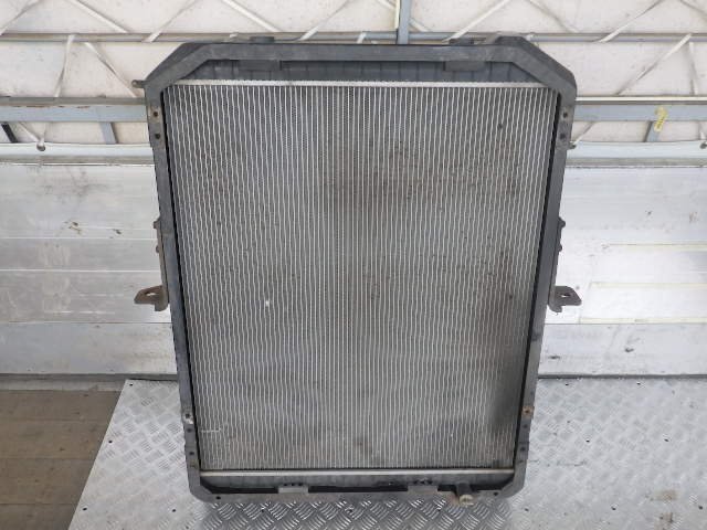 Yahoo!オークション - r452-79 日産 UD トラックス クオン ラジエター ...