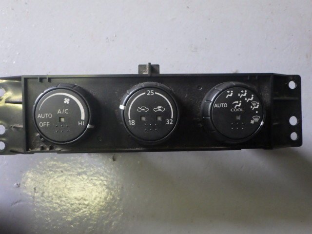 Yahoo!オークション - 91001-58-60-7 日産 UD トラックス フレンズ コ...