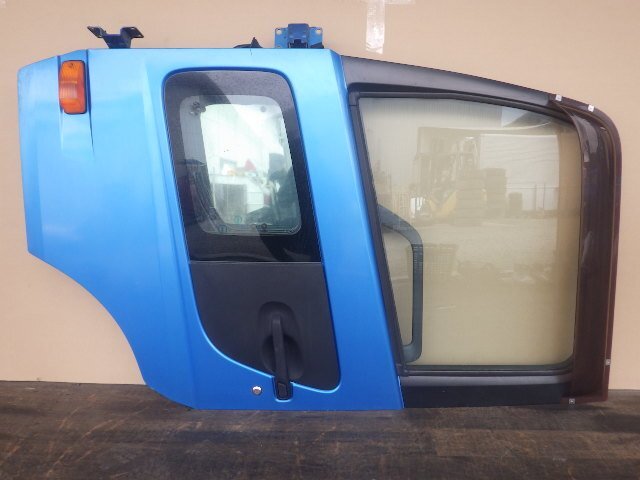 Yahoo!オークション - r4108-217 日産 UD トラックス クオン ドア ヒン...