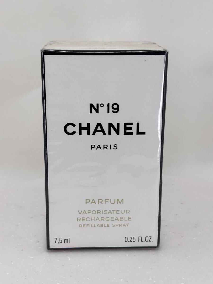 Yahoo!オークション - 未開封 CHANEL NO19 7.5ml シャネル PARFUM VAPO...