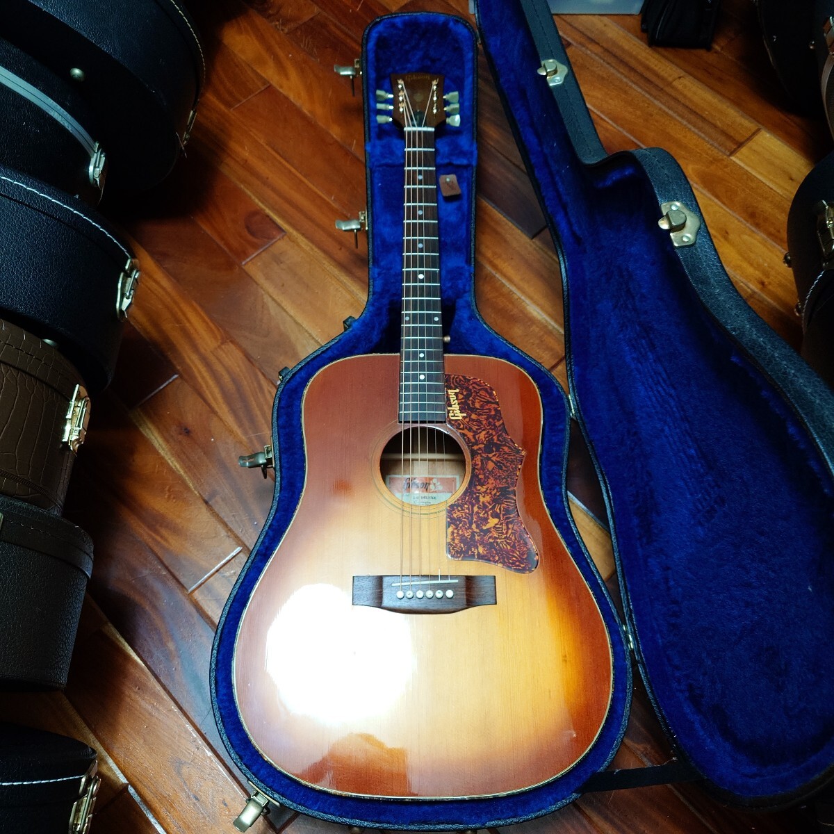 Yahoo!オークション - ギブソンJ45 1970年台 完全修復済 有名リペアマ...