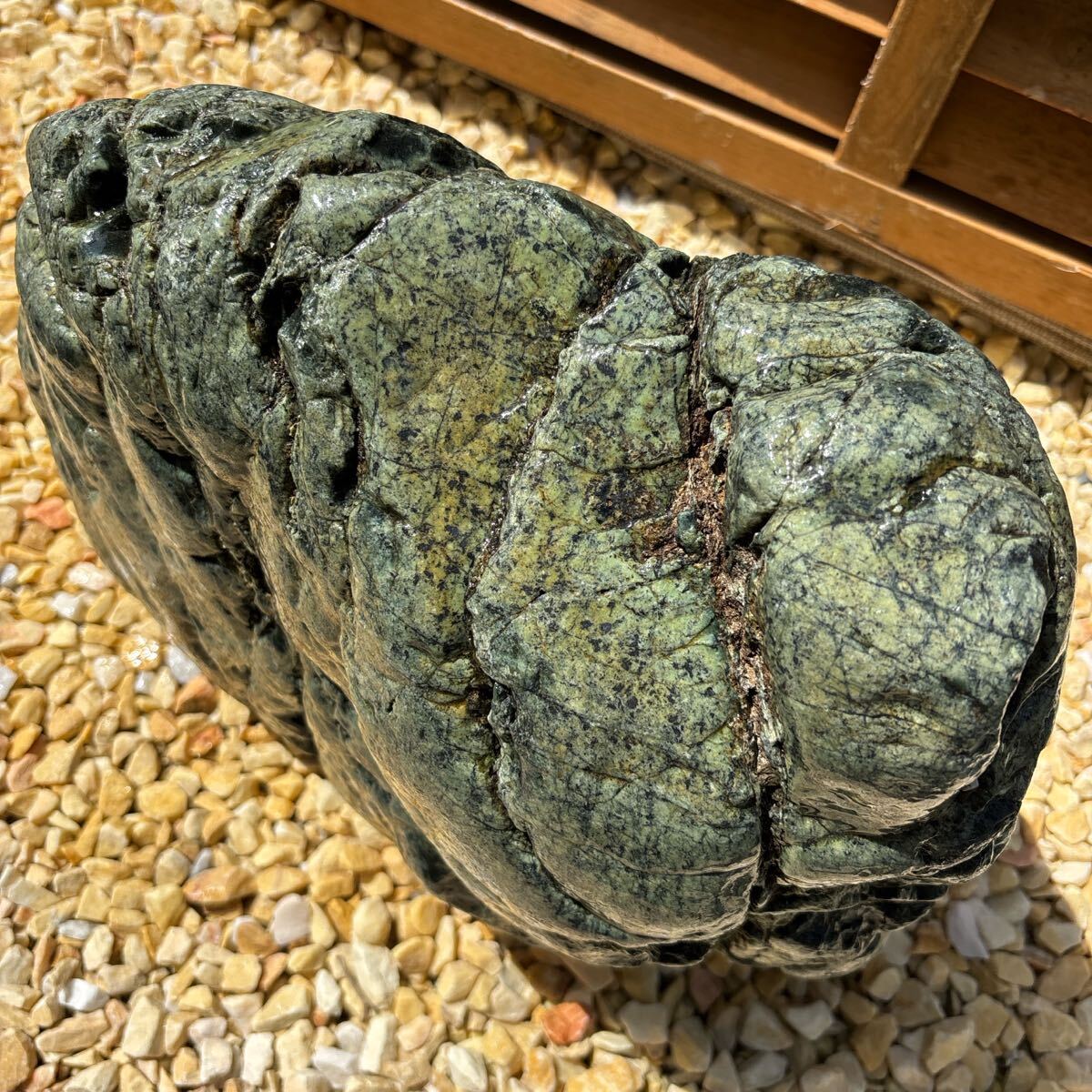 蛇紋石 蛇紋岩 庭石 厄除け 魔除け お守り 坪庭 枯山水 造園 蛇紋石 蛇紋岩 庭石 厄除け 魔除け お守り 坪庭 枯山水 造園