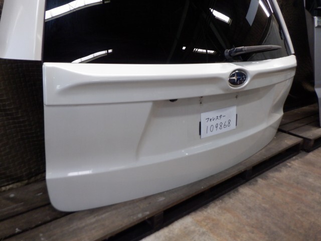 Yahoo!オークション - フォレスター DBA-SH5 バックドアASSY 37J