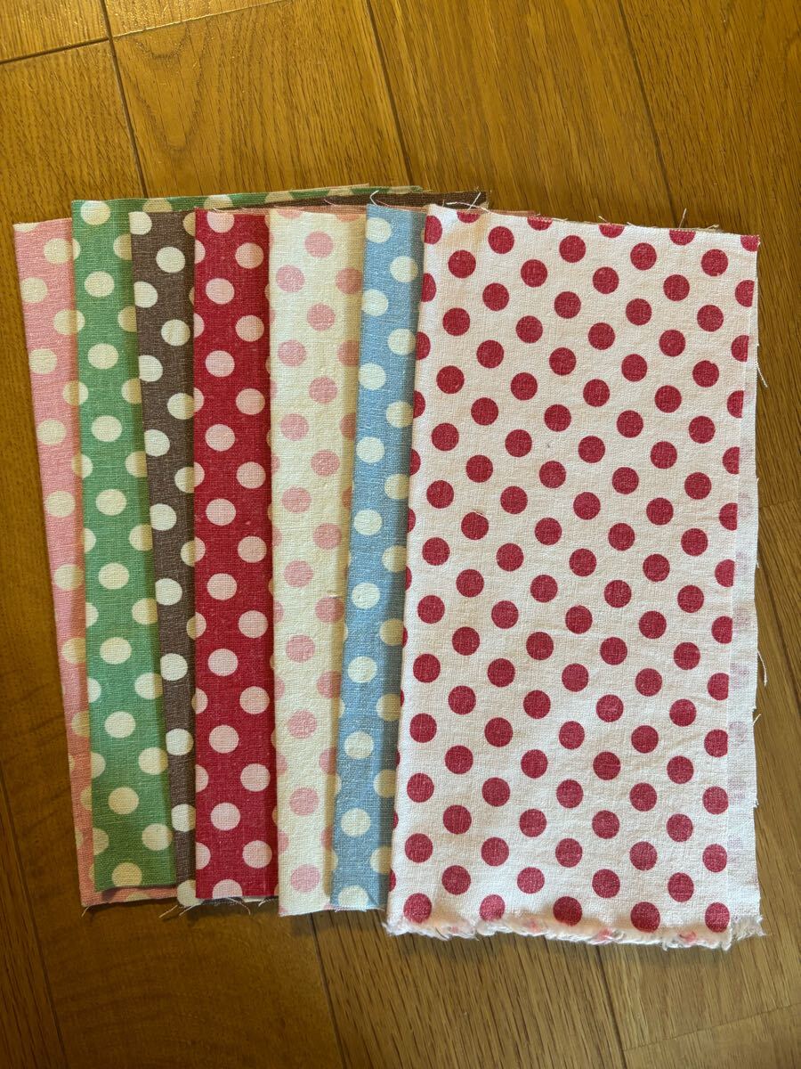 Yahoo!オークション - ハンドメイドに 綿麻水玉 ハギレセット 2626