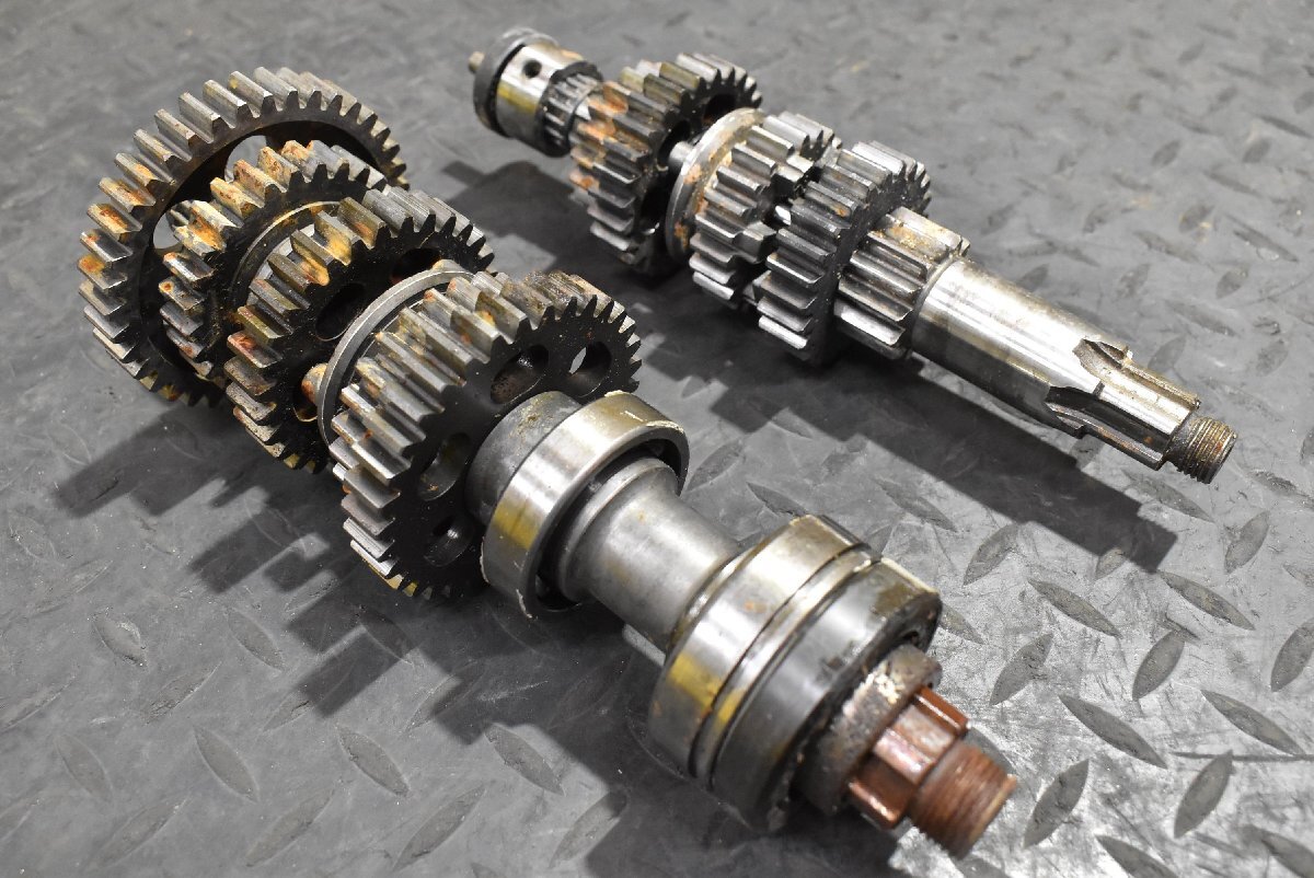 Yahoo!オークション - K1039 当時物 純正 250SS ミッション 0053 検) 3...