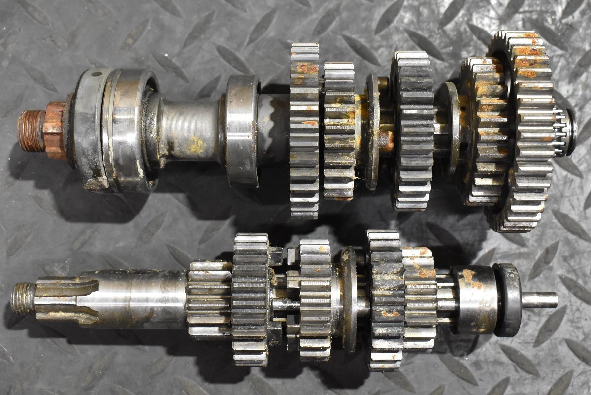 Yahoo!オークション - K1039 当時物 純正 250SS ミッション 0053 検) 3...