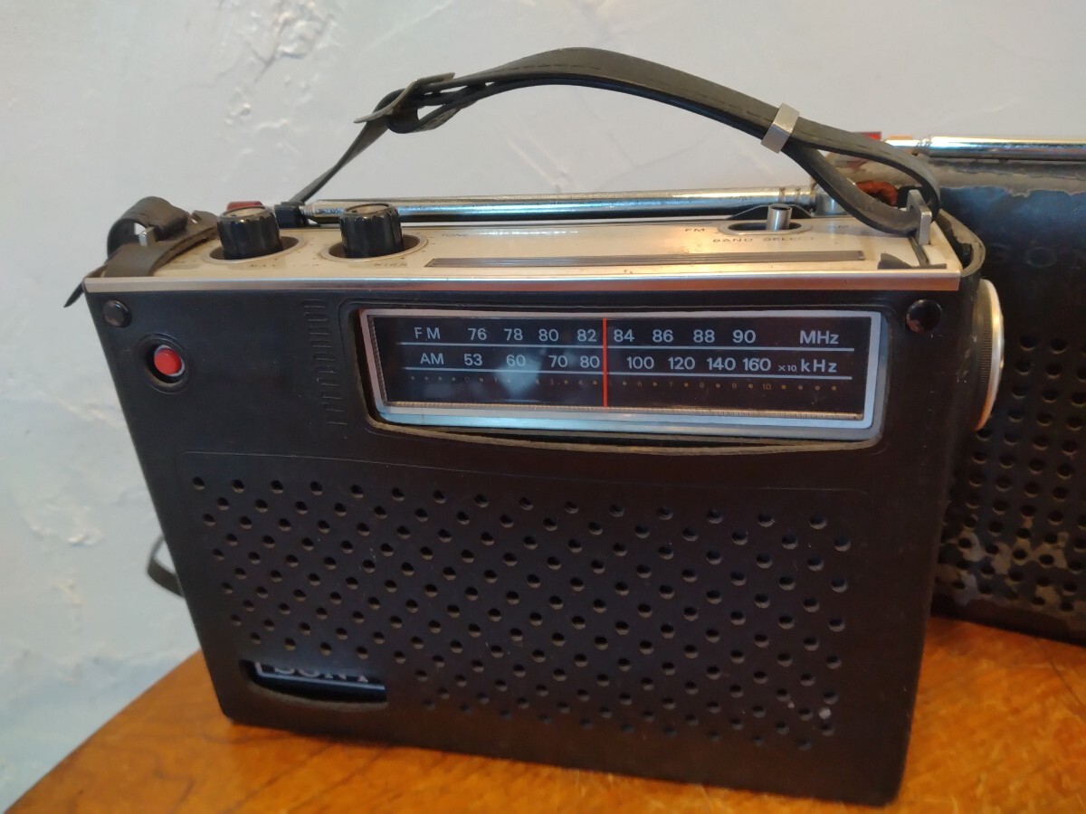 Yahoo!オークション - R70404-15 昭和系レトロ SONYラジオ 3台セット ...