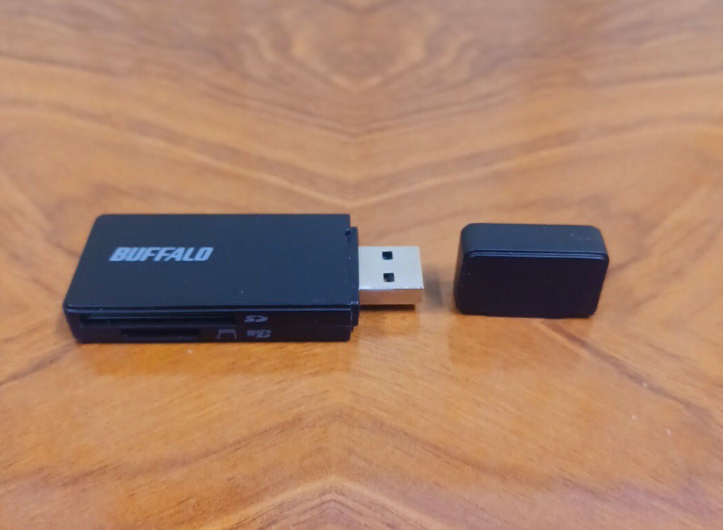 Yahoo!オークション - BUFFALO USB3.0 microSD SDカード専用 カードリ...
