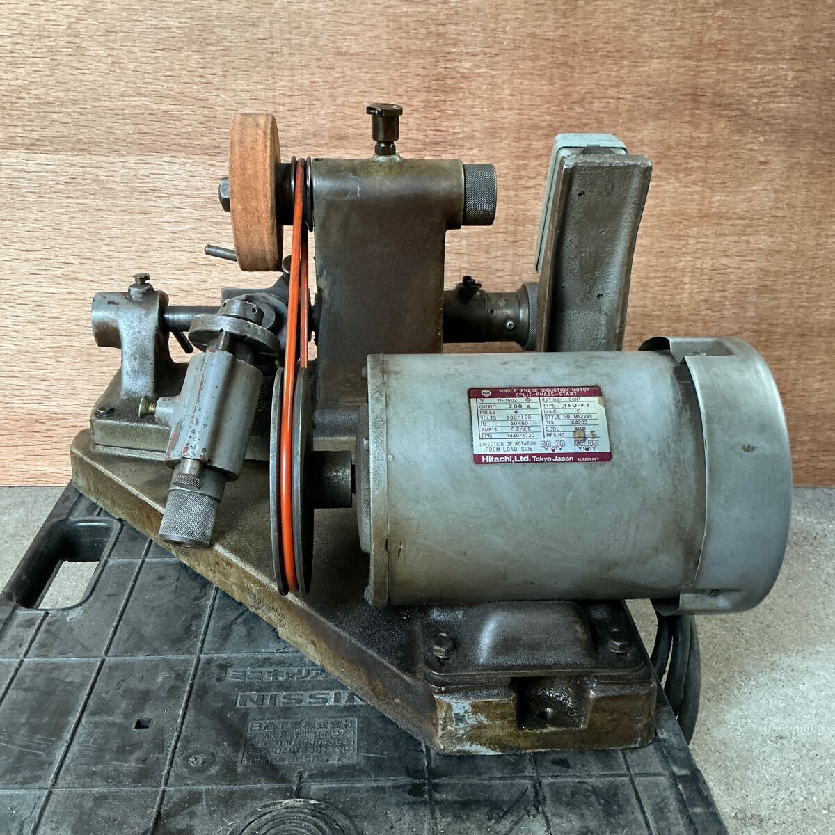 Yahoo!オークション - 【B53】送無 坂崎鉄工 彫刻用 刃物研磨機 SG-5 ...