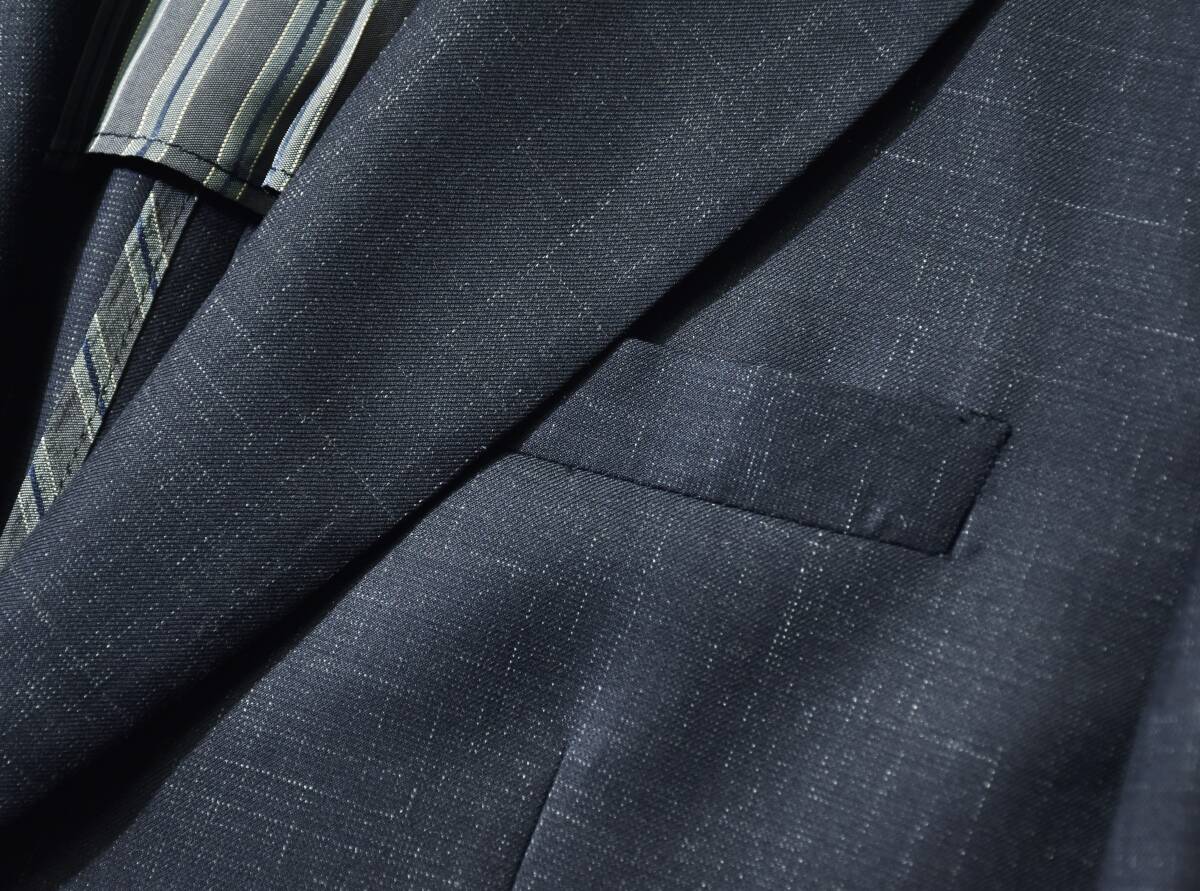 47 3万【ジョルジオアルマーニ 新品】最高峰仕立てモデルGEORGE 47 3万【ジョルジオアルマーニ 新品】最高峰仕立てモデルGEORGE
