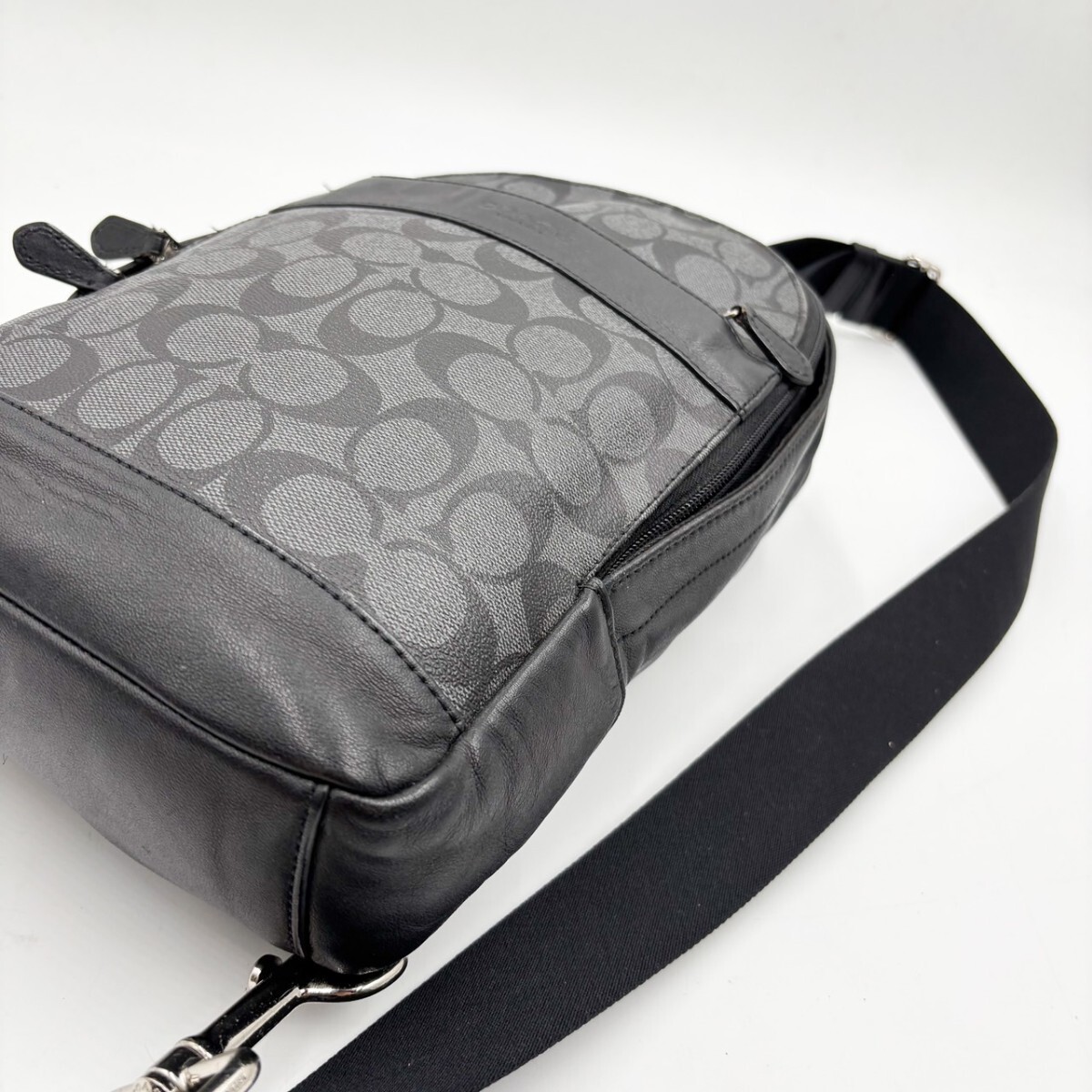 1円 【定番】コーチ COACH ショルダーバッグ ボディバッグ 1円 【定番】コーチ COACH ショルダーバッグ ボディバッグ