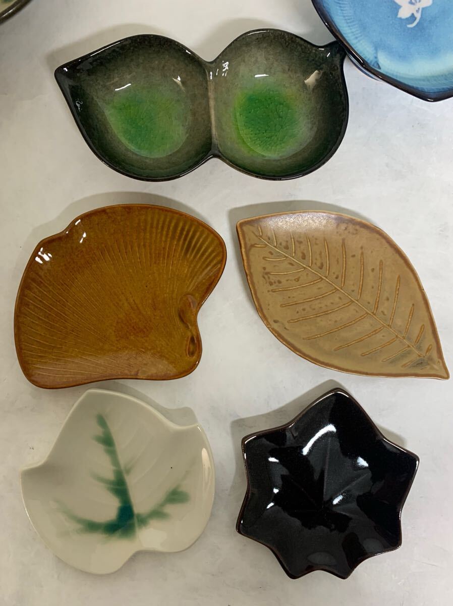 Yahoo!オークション - 2751 小鉢 まとめて 高台 葉っぱ型