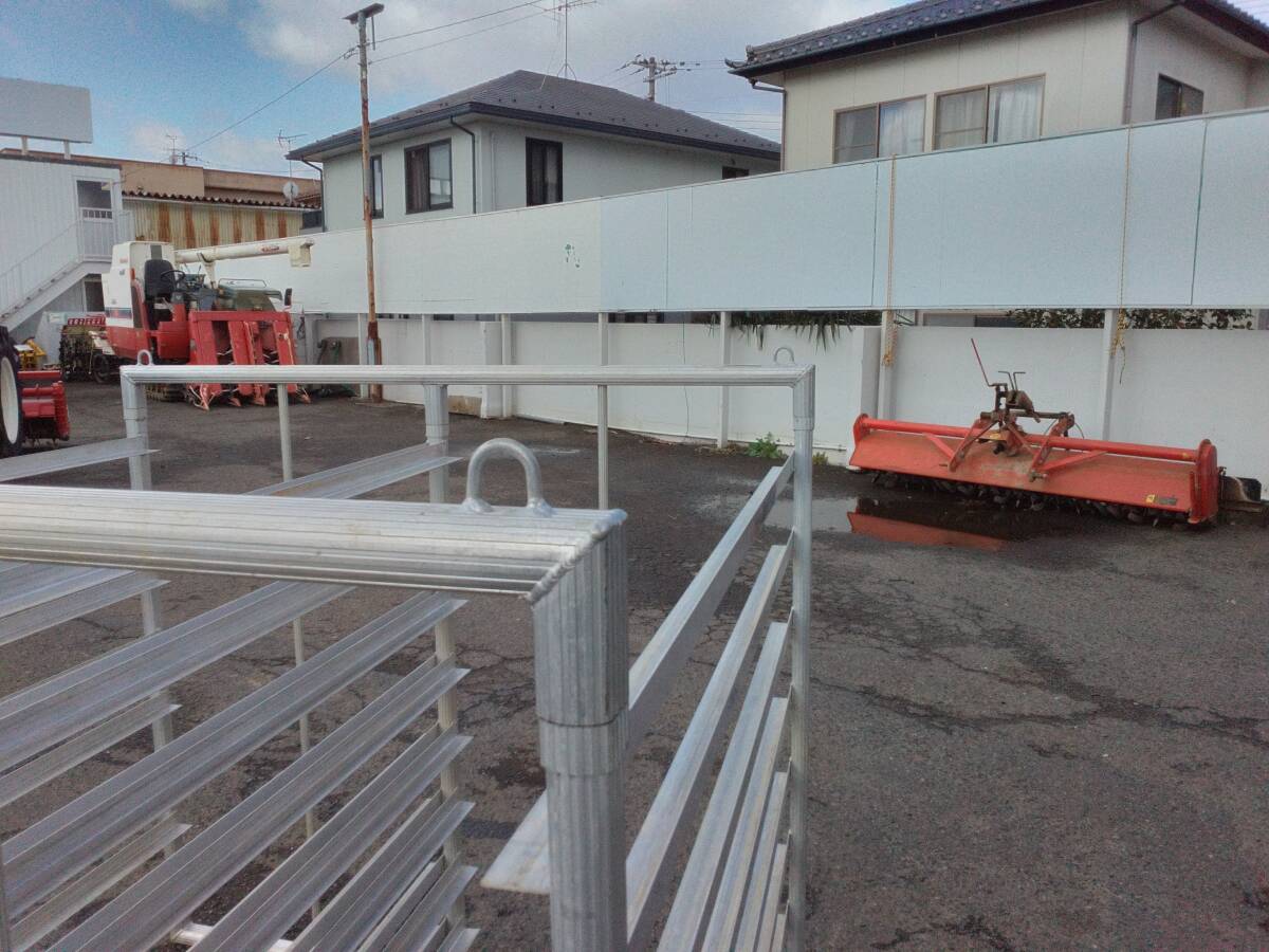 Yahoo!オークション - 宮城 日軽 アルミ苗棚 NNR-64 収容枚数 64枚 ロ...
