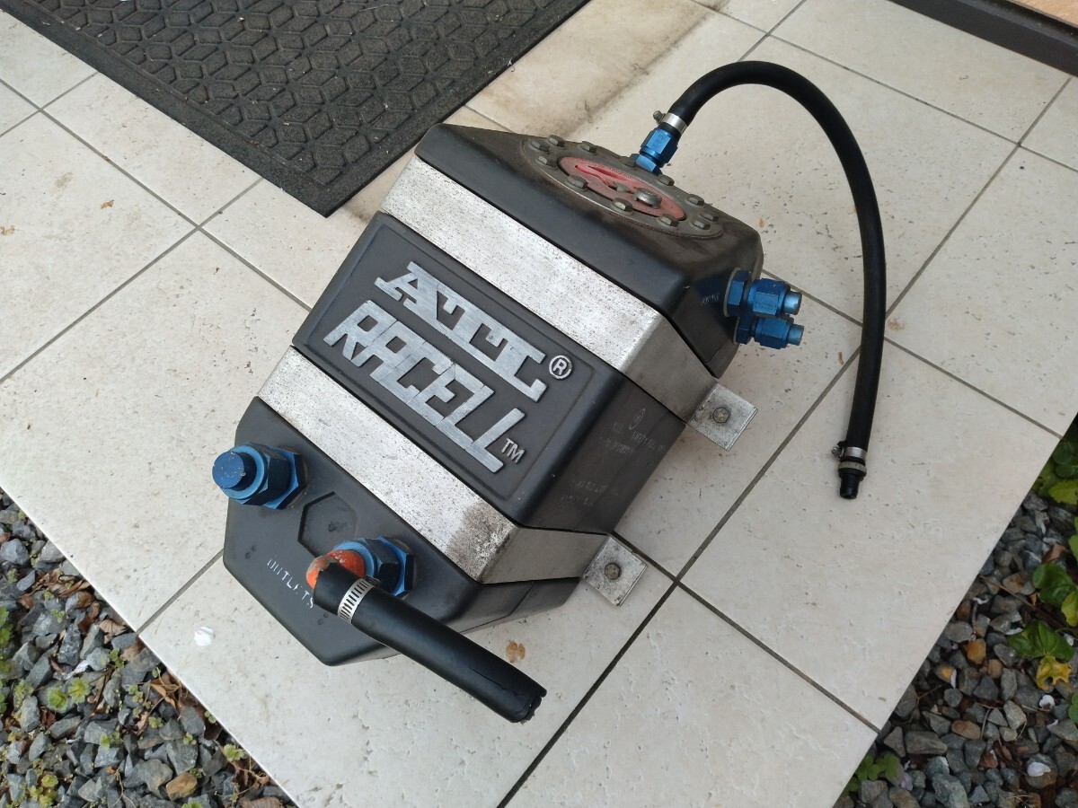 Yahoo!オークション - ATL 燃料タンク 安全タンク 約11L 競技用