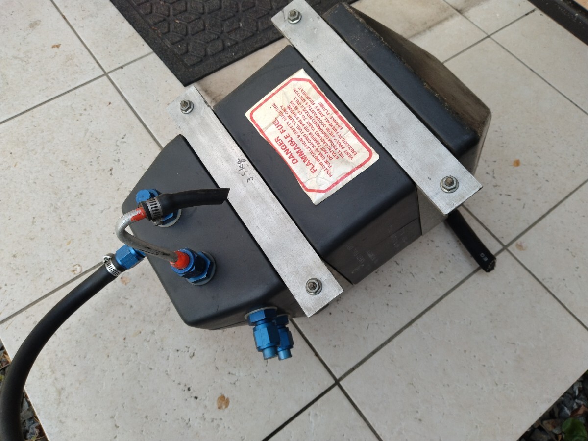 Yahoo!オークション - ATL 燃料タンク 安全タンク 約11L 競技用