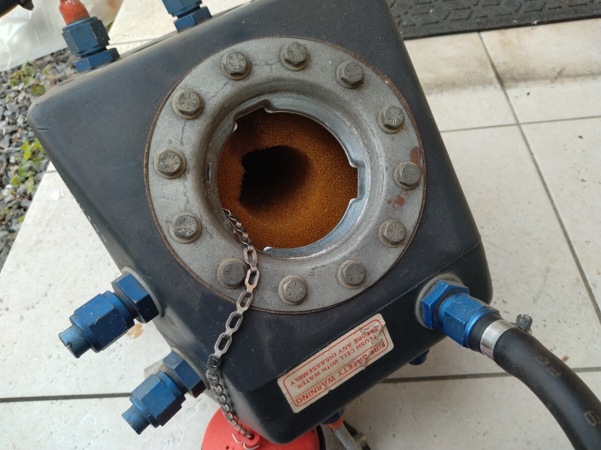 Yahoo!オークション - ATL 燃料タンク 安全タンク 約11L 競技用