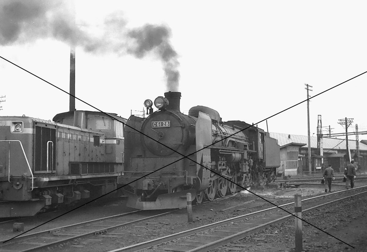 Yahoo!オークション - C61-28〔青〕奥羽本線=昭和40年代のSLモノクロネ...