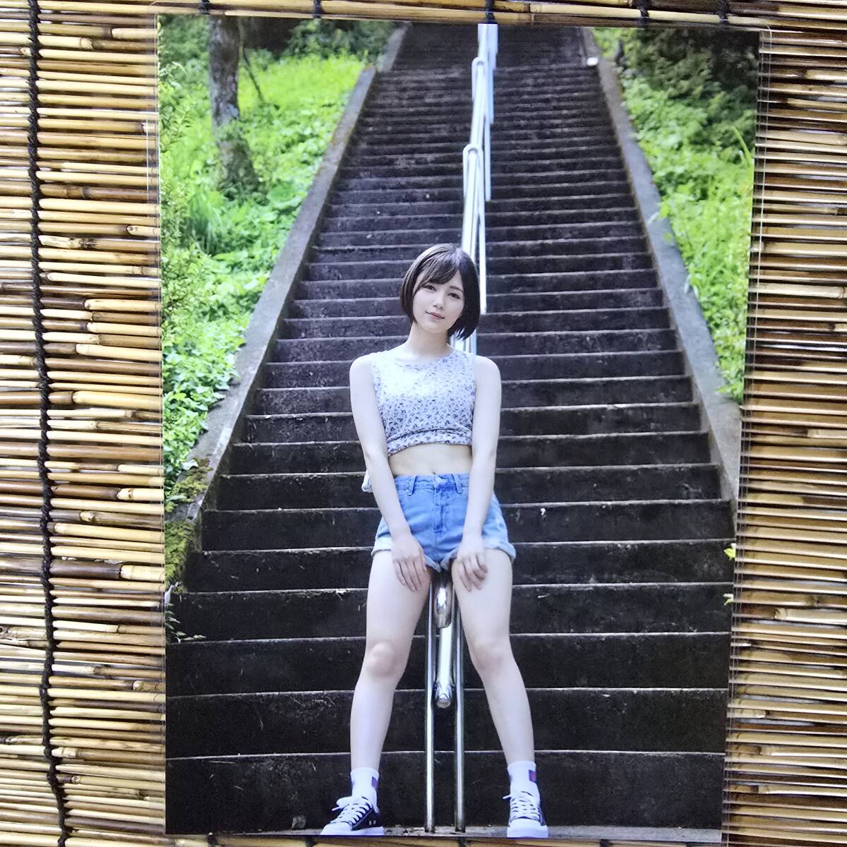 Yahoo!オークション - 【高品質厚手150μラミネート加工】涼森れむ ...