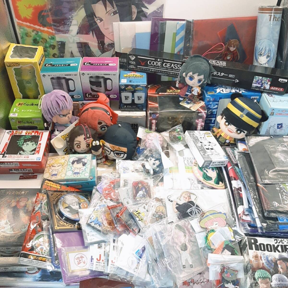 Yahoo!オークション - m244 アニメグッズ まとめ 大量 ドラゴンボール ...