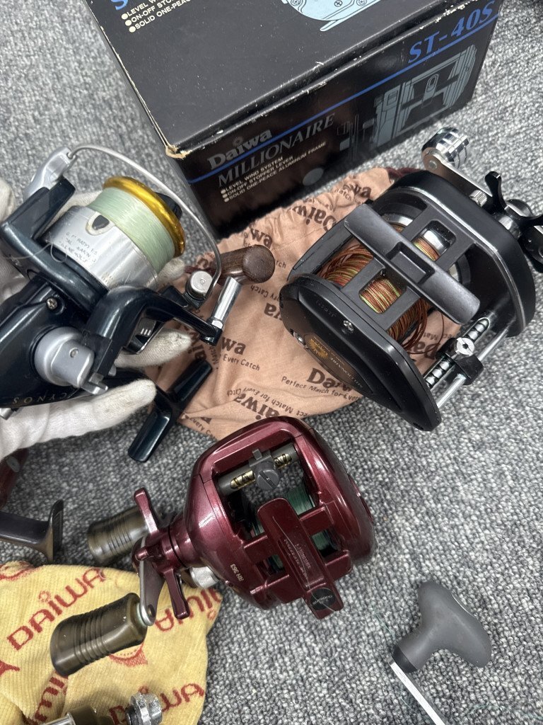 Yahoo!オークション - 【177694】リール まとめ売り Daiwa ss800 / ST-...