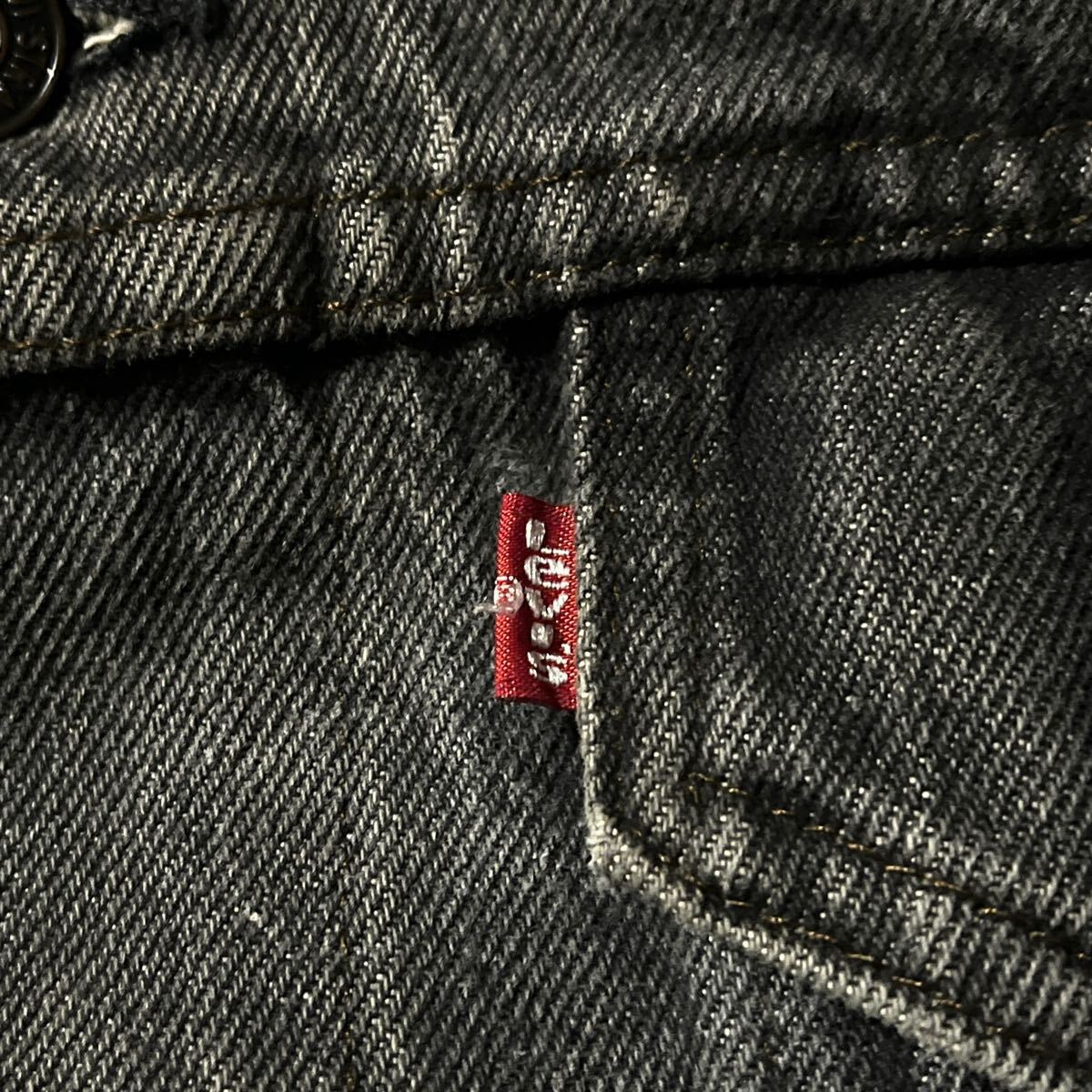 ボタン裏“777” 80s LEVI'S 70506 先染め BLACK DENIM JACKET ボタン裏“777” 80s LEVI'S 70506 先染め BLACK DENIM JACKET
