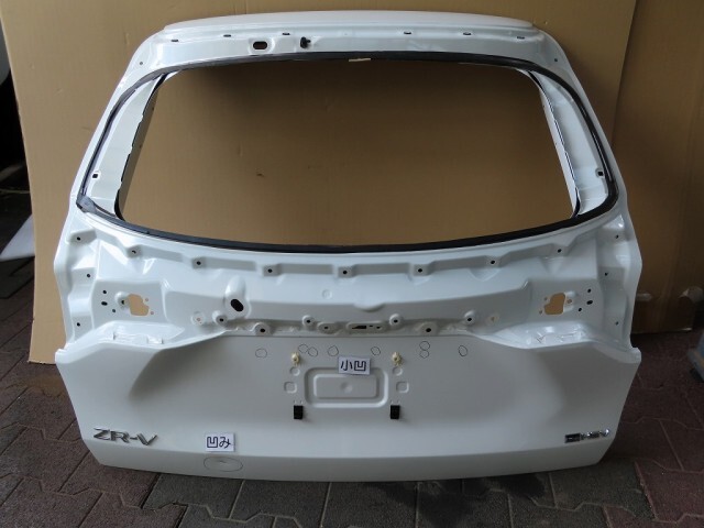 Yahoo!オークション - ZR－V 6AA-RZ4 バックドア／リアゲート 68100...