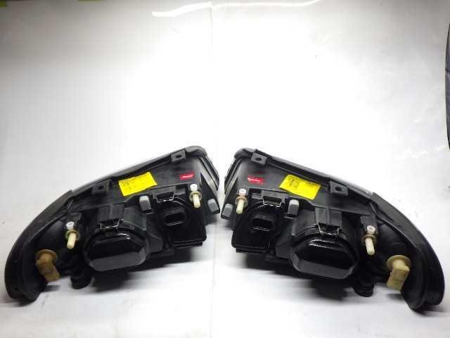 Yahoo!オークション - アウディ A4 GF-8DAPT 社外左右ヘッドライト イ...