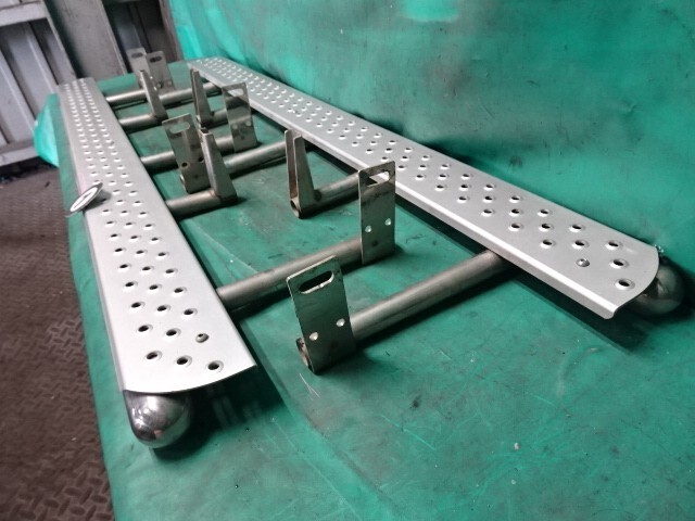 Yahoo!オークション - パジェロイオ GF-H66W 左右サイドステップスポイ...