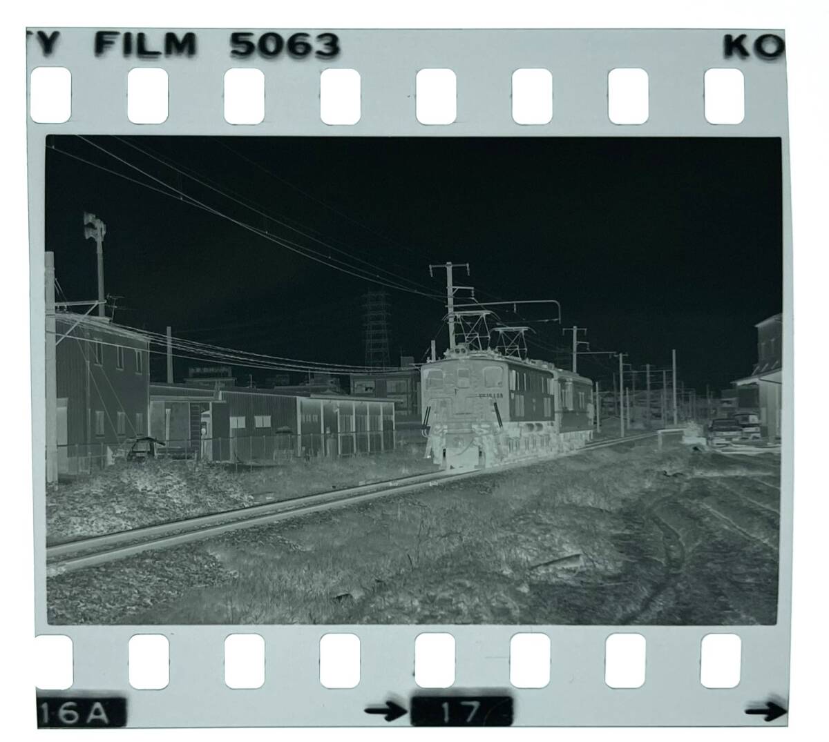 Yahoo!オークション - 35ミ白黒ネガ10枚 EF15・EF60・EF...