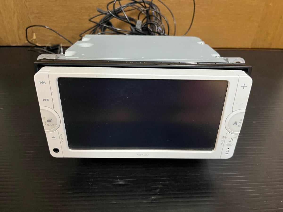 TOYOTA トヨタ純正 メモリーナビ NSCP-W62 Bluetoothオーディオ/ハンズフリー/ワンセグTV/CD/SD TVキャンセラー LHTM117584JP(トヨタ、ダイハツ ...